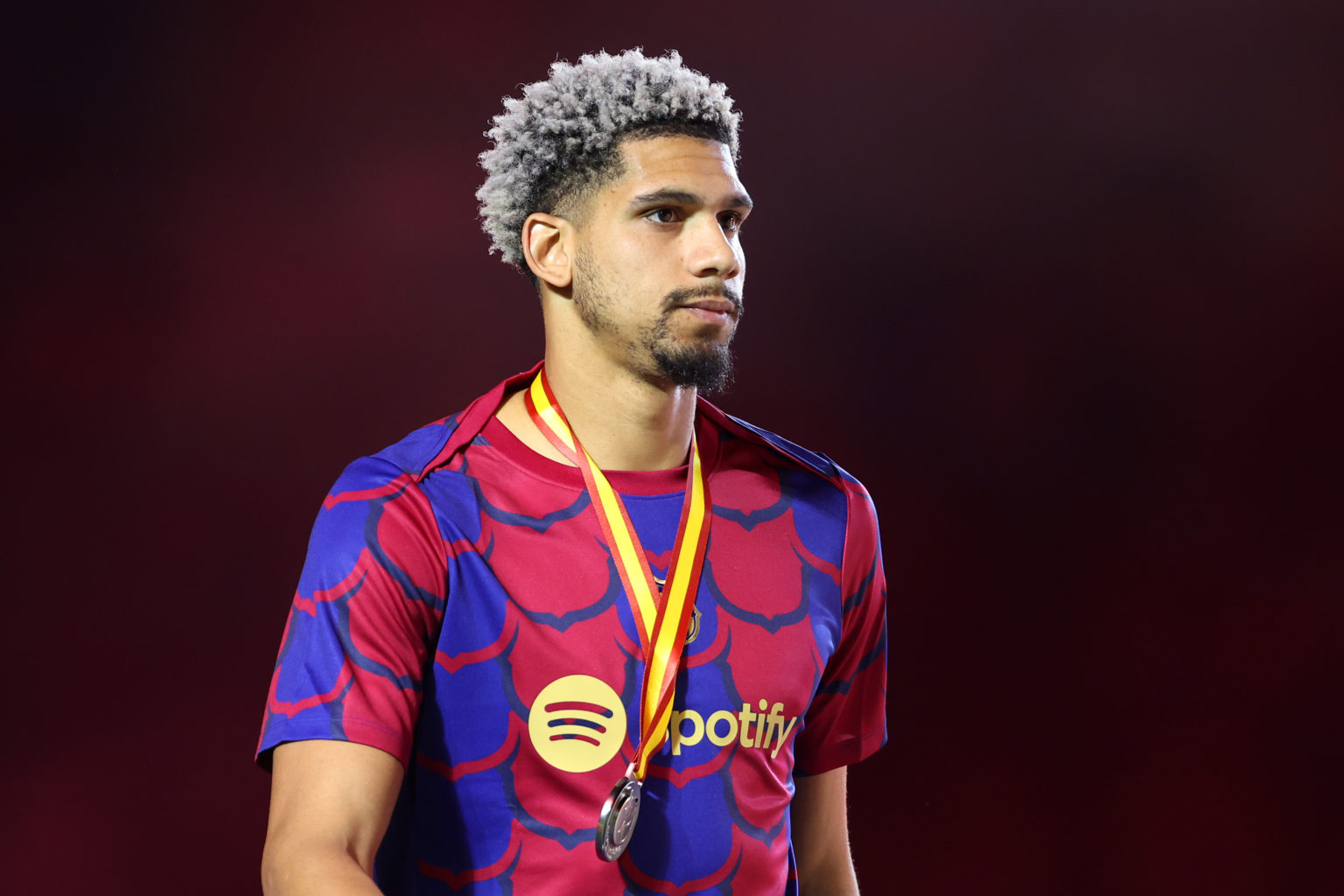 Who is Ronald Araujo? The Barcelona defender hailed by Carles Puyol who ...